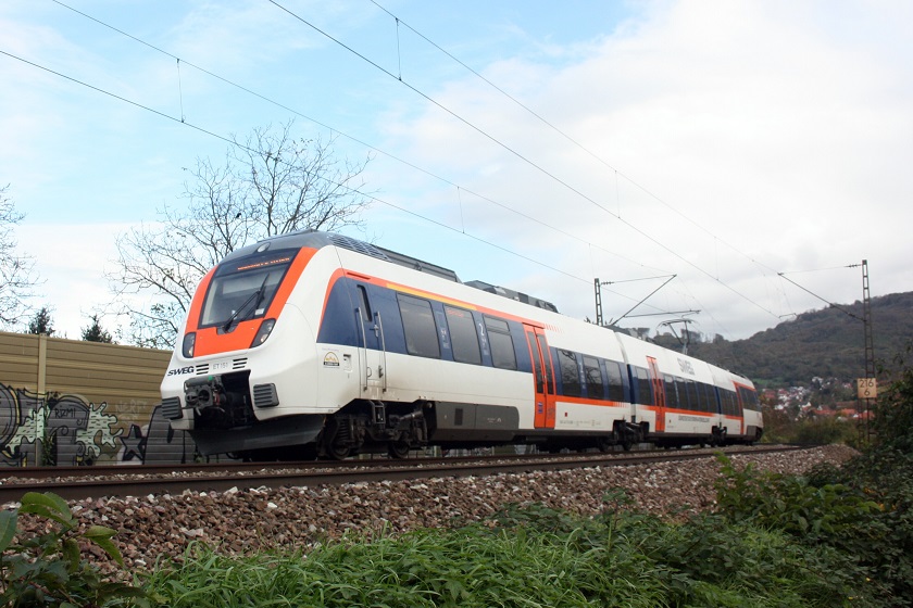442 151-5 / ET 151 der Südwestdeutschen Verkehrs AG SWEG auf www.fr-strab.de --- www.nahverkehr ...